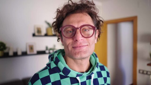 Imágenes de Geeky: descubre bancos de fotos, ilustraciones, vectores y ...