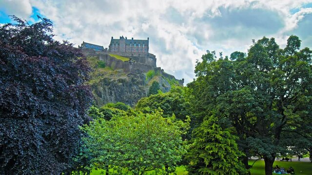 Edinburgh Castle Green Images – Browse 2,117 Stock Photos, Vectors, and ...