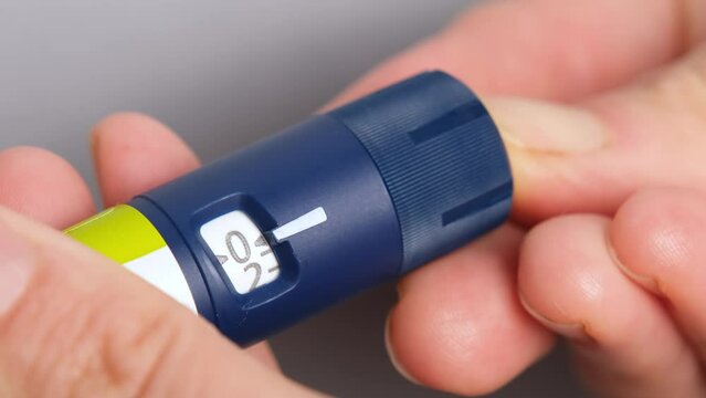 Injection/Insulin Pens Images – Browse 8,936 Stock Photos, Vectors, and Video | Adobe Stock