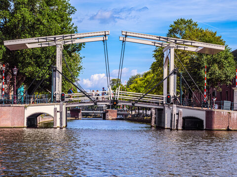 "Armoured Vehicle-Launched Bridge" Images – Browse 88 Stock Photos ...