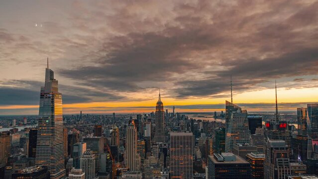 Chrysler Building Top Images – Browse 553 Stock Photos, Vectors, and ...