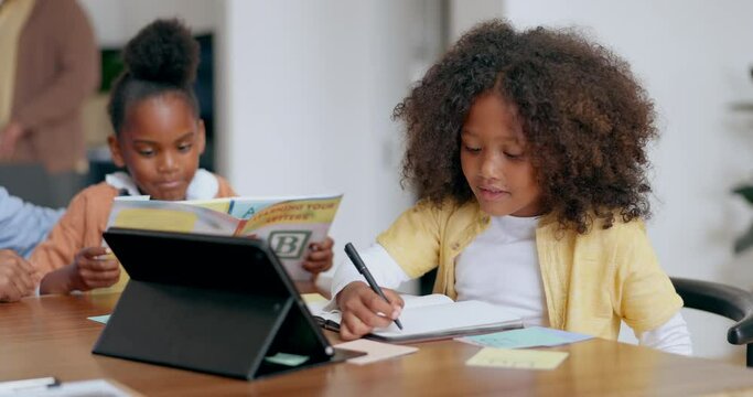 Elearning Children Images – Browse 83,331 Stock Photos, Vectors, and ...