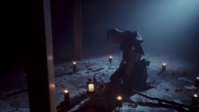 Demonism Bilder – Durchsuchen 10,419 Archivfotos, Vektorgrafiken und ...