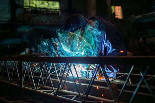 Soldando Images – Browse 225 Stock Photos, Vectors, and Video | Adobe Stock