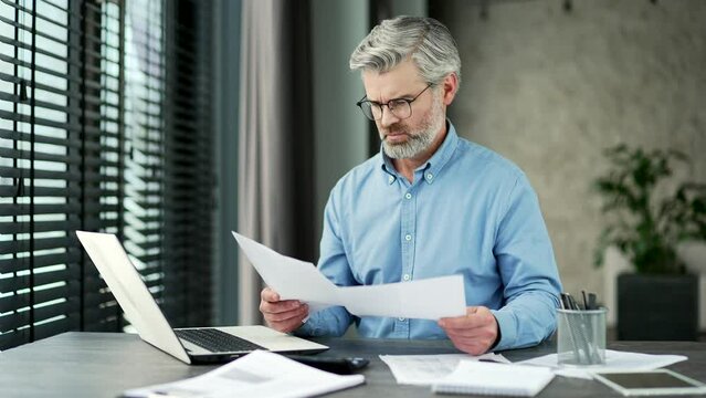 Confused Man Looking At Paper Images – Browse 4,467 Stock Photos ...
