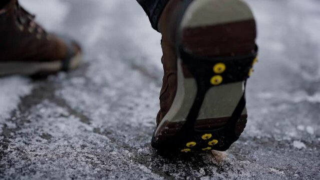 "Ice Spikes"-Bilder: Stock-Fotos & -Videos. | Adobe Stock