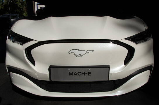 Ford Mustang Mach-E Images – Browse 978 Stock Photos, Vectors, and ...