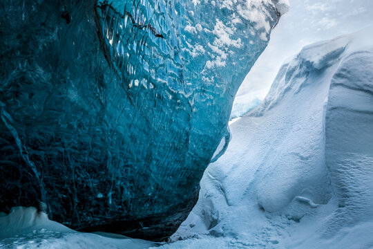 Icecave Bilder – Durchsuchen 652 Archivfotos, Vektorgrafiken und Videos | Adobe Stock