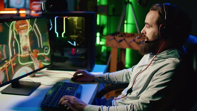 "First Person Shooter" Bilder – Durchsuchen 2,583 Archivfotos ...