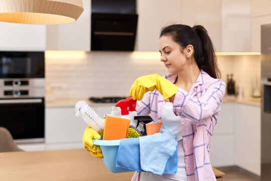 "Washing Up Glove" Images – Browse 2,871 Stock Photos, Vectors, and ...