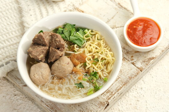 Baso Bilder – Durchsuchen 1,364 Archivfotos, Vektorgrafiken und Videos ...