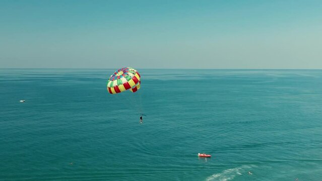 Imágenes de Parascending: descubre bancos de fotos, ilustraciones ...