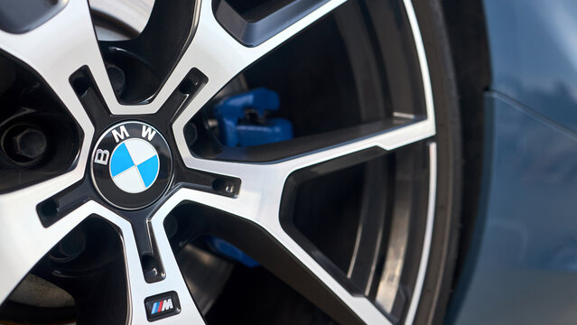 Alloy Wheel Logo Images – Browse 3,498 Stock Photos, Vectors, and Video ...