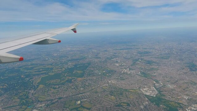 Plane Over London Images – Browse 742 Stock Photos, Vectors, and Video ...