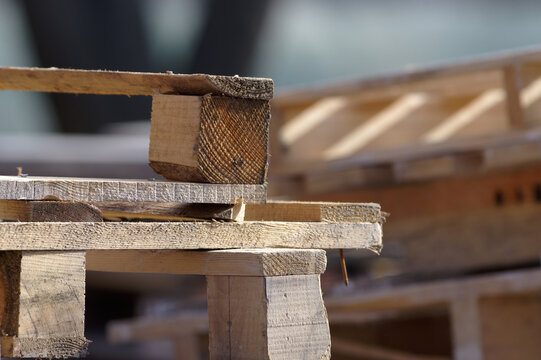Broken Pallets Images – Browse 1,613 Stock Photos, Vectors, and Video ...