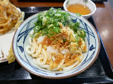 Bukkake - Images et vidéos libres de droits | Adobe Stock