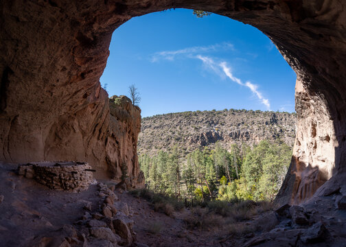 "Alcove House" Images – Browse 47 Stock Photos, Vectors, and Video ...