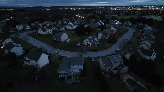 Dark Neighborhood-Bilder: Stock-Fotos & -Videos. | Adobe Stock