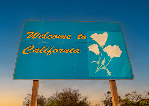 "Us Mexico Border" Images – Browse 1,952 Stock Photos, Vectors, and ...