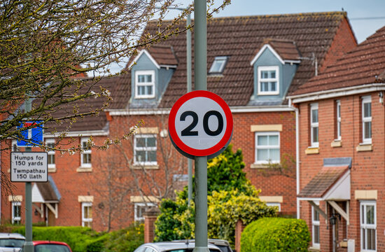 "Speed Limit" Images – Browse 42,499 Stock Photos, Vectors, and Video ...