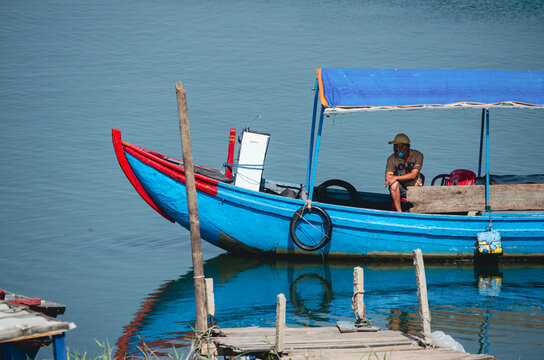 Resting On Boat Images – Browse 136,092 Stock Photos, Vectors, and ...