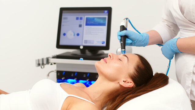 Hydrafacial Images – Browse 1,200 Stock Photos, Vectors, and Video ...