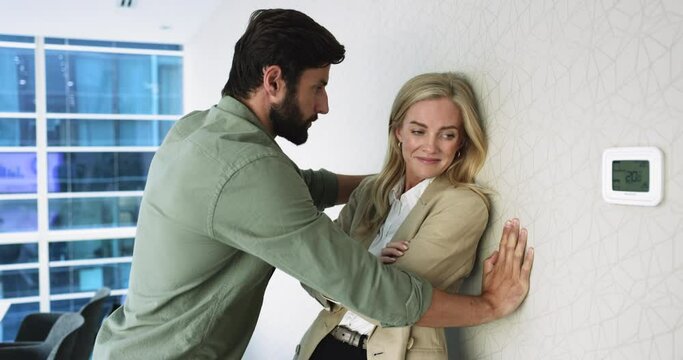 「Unfriendly」の写真素材 | 37,932件の無料イラスト画像 | Adobe Stock