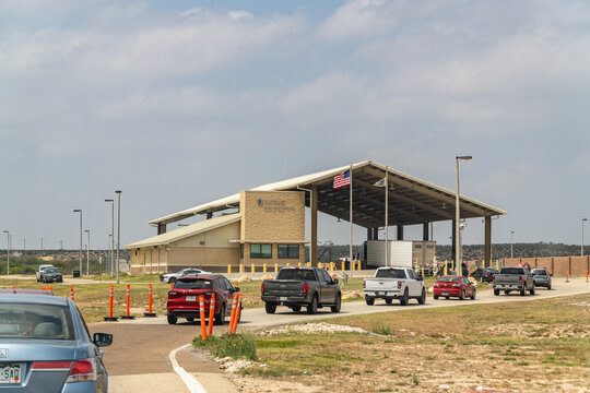 "Us Mexico Border" Images – Browse 1,952 Stock Photos, Vectors, and ...