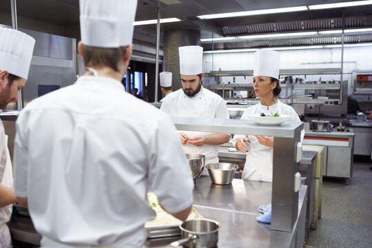 Restaurant Prep Images – Browse 11,497 Stock Photos, Vectors, and Video ...