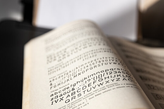 Normschrift Images – Browse 14 Stock Photos, Vectors, and Video | Adobe ...