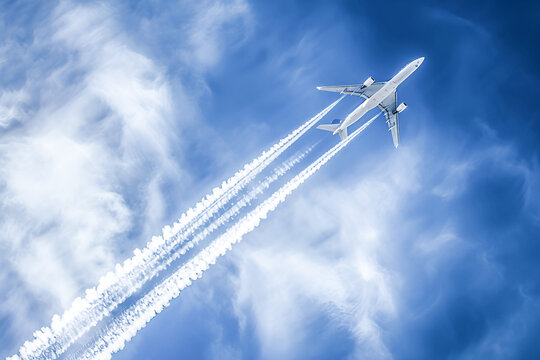 "Chemical Trails" Images – Browse 3,093 Stock Photos, Vectors, and ...