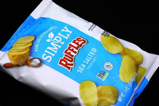 "Lays Potato Chips" Images – Browse 313 Stock Photos, Vectors, and ...