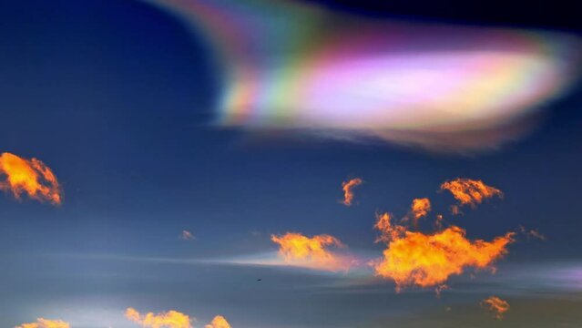 "Cloud Iridescence" Images – Browse 2,256 Stock Photos, Vectors, and ...