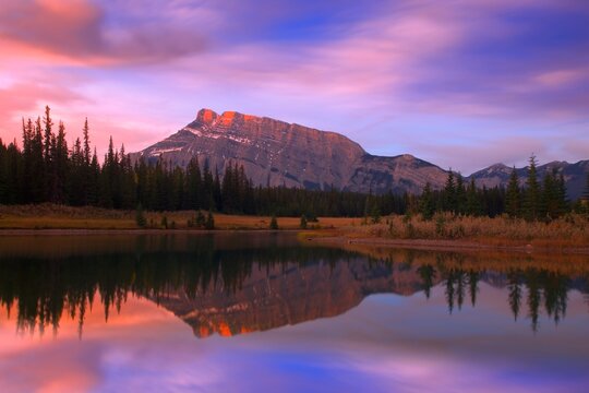 "Mount Rundle" Images – Browse 1,392 Stock Photos, Vectors, and Video ...
