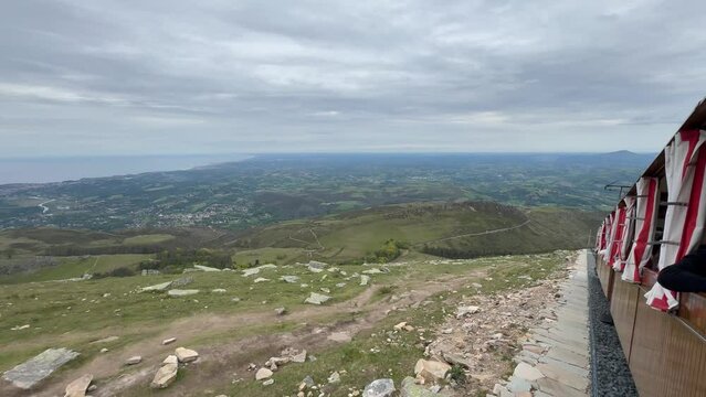 "La Rhune" - Images et vidéos libres de droits | Adobe Stock