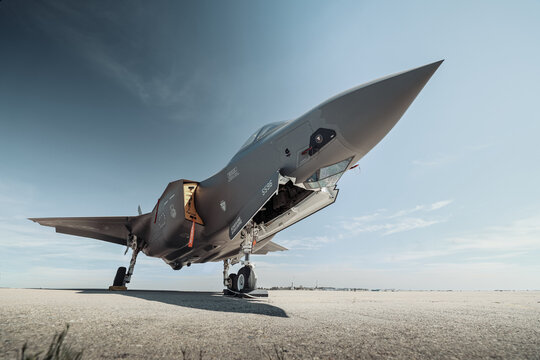 รูปภาพJsf – เลือกดูภาพถ่ายสต็อก เวกเตอร์ และวิดีโอ3,148 | Adobe Stock