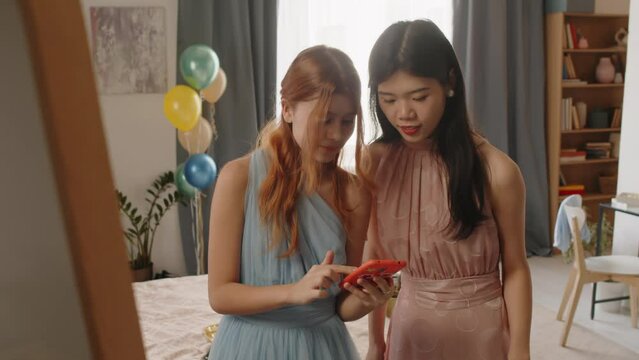 Prom Selfie Images – Browse 2,851 Stock Photos, Vectors, and Video ...