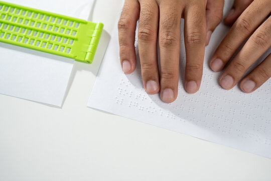 「Braille Texture」の写真素材 | 7,270件の無料イラスト画像 | Adobe Stock