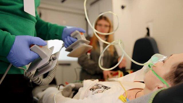 Defibrillator-Bilder: Stock-Fotos & -Videos. | Adobe Stock