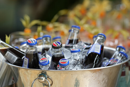 Pepsi Cool Images – Browse 3,796 Stock Photos, Vectors, and Video ...