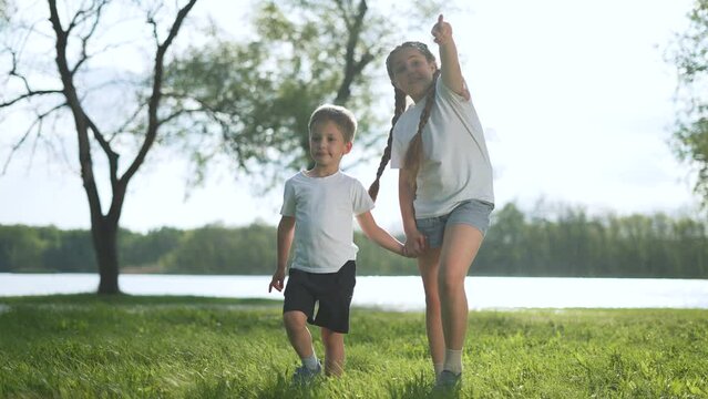 Sibling Images – Browse 500,155 Stock Photos, Vectors, and Video ...