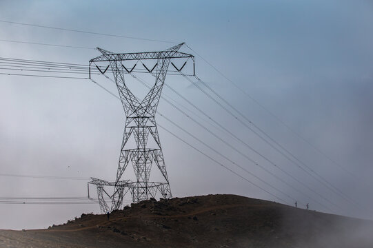 "Electricity Pylon" Images – Browse 82,541 Stock Photos, Vectors, and ...