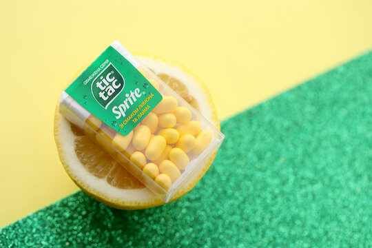 "Tic Tac"-Bilder: Stock-Fotos & -Videos. | Adobe Stock