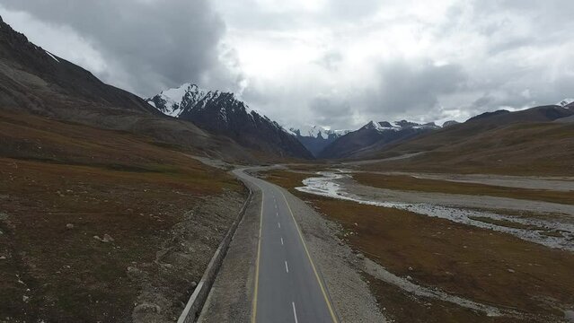 "Khunjerab Pass" Images – Browse 230 Stock Photos, Vectors, and Video ...