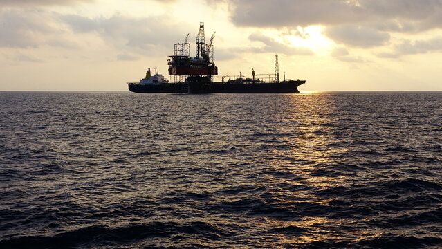 「Fpso」の写真素材 | 852件の無料イラスト画像 | Adobe Stock