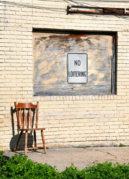 "No Loitering" Images – Browse 78 Stock Photos, Vectors, and Video ...