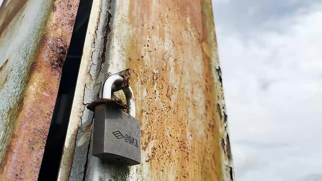"Rusty Lock" Images – Browse 469 Stock Photos, Vectors, and Video ...