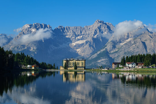 รูปภาพDobbiaco – เลือกดูภาพถ่ายสต็อก เวกเตอร์ และวิดีโอ6,177 | Adobe Stock