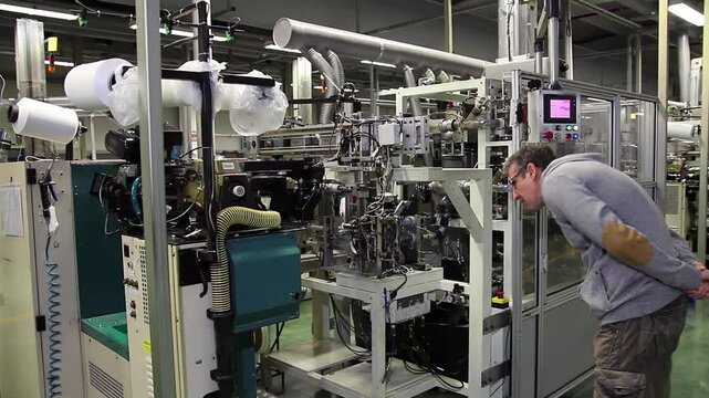 Mechatronics Images – Browse 7,017 Stock Photos, Vectors, and Video ...