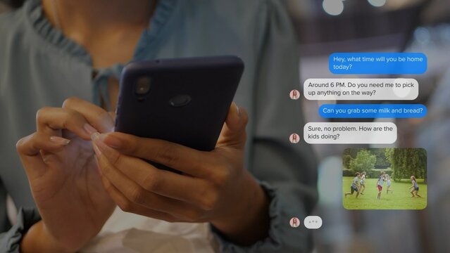 Bubble And Phone Images – Browse 202,294 Stock Photos, Vectors, and ...